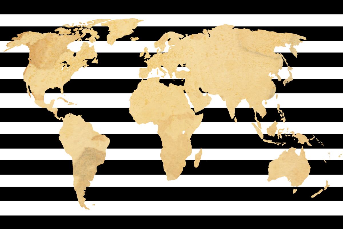 Wanderlust World Map – Pineapple Licensing