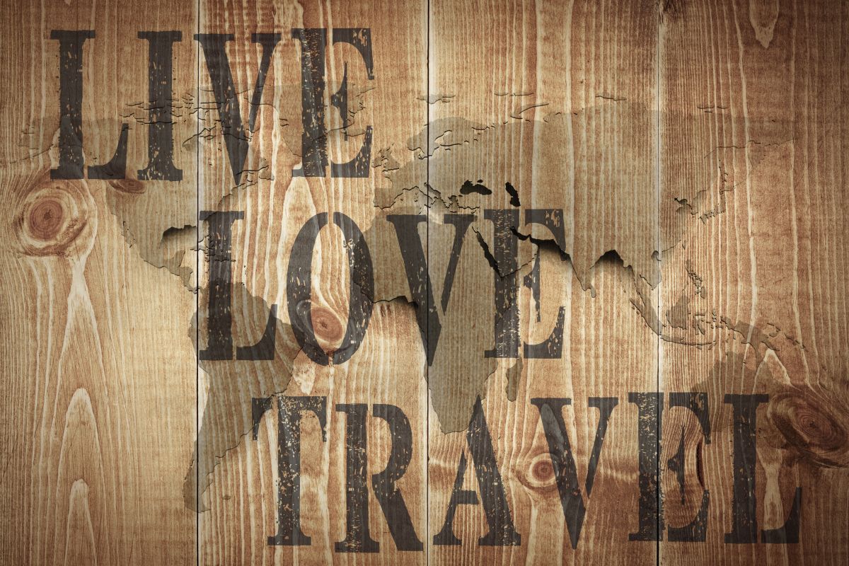 Live Love Travel Map – Pineapple Licensing